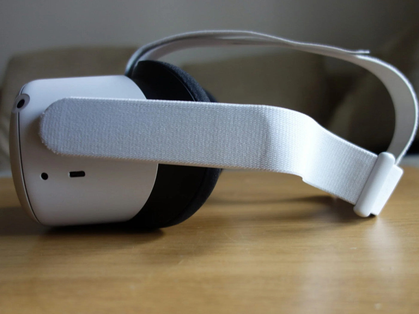 Top 5 Picks For Budget-Friendly Headsets (2024) – ZyberVR