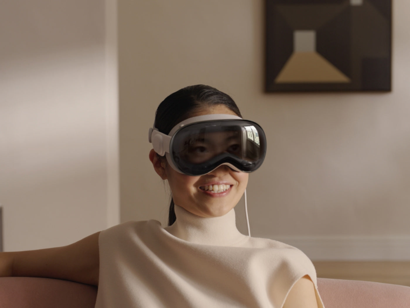 How To Safely Store And Display Your Apple Vision Pro Headset – ZyberVR