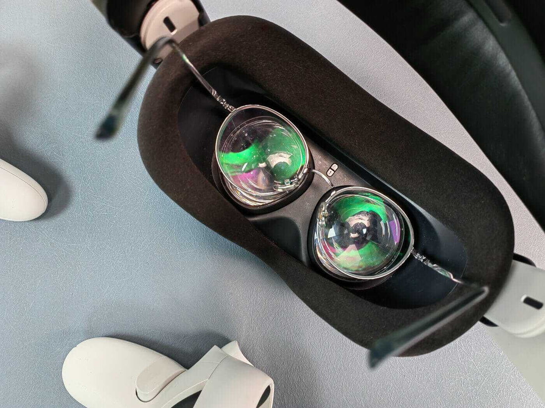 How To Wear Glasses Appropriately With The Oculus Quest 2 – ZyberVR